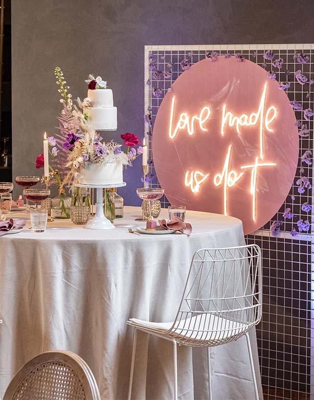 Hochtisch rund 183cm für Hochzeit & Event mieten